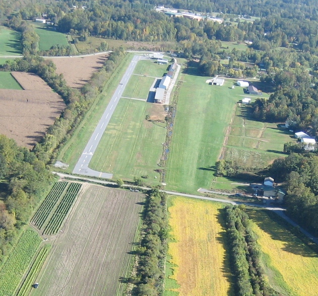 0A7 - Paved runway 15 to the left of picture | SkyVector
